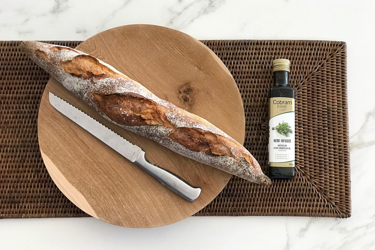 V860 Table Runner Satara