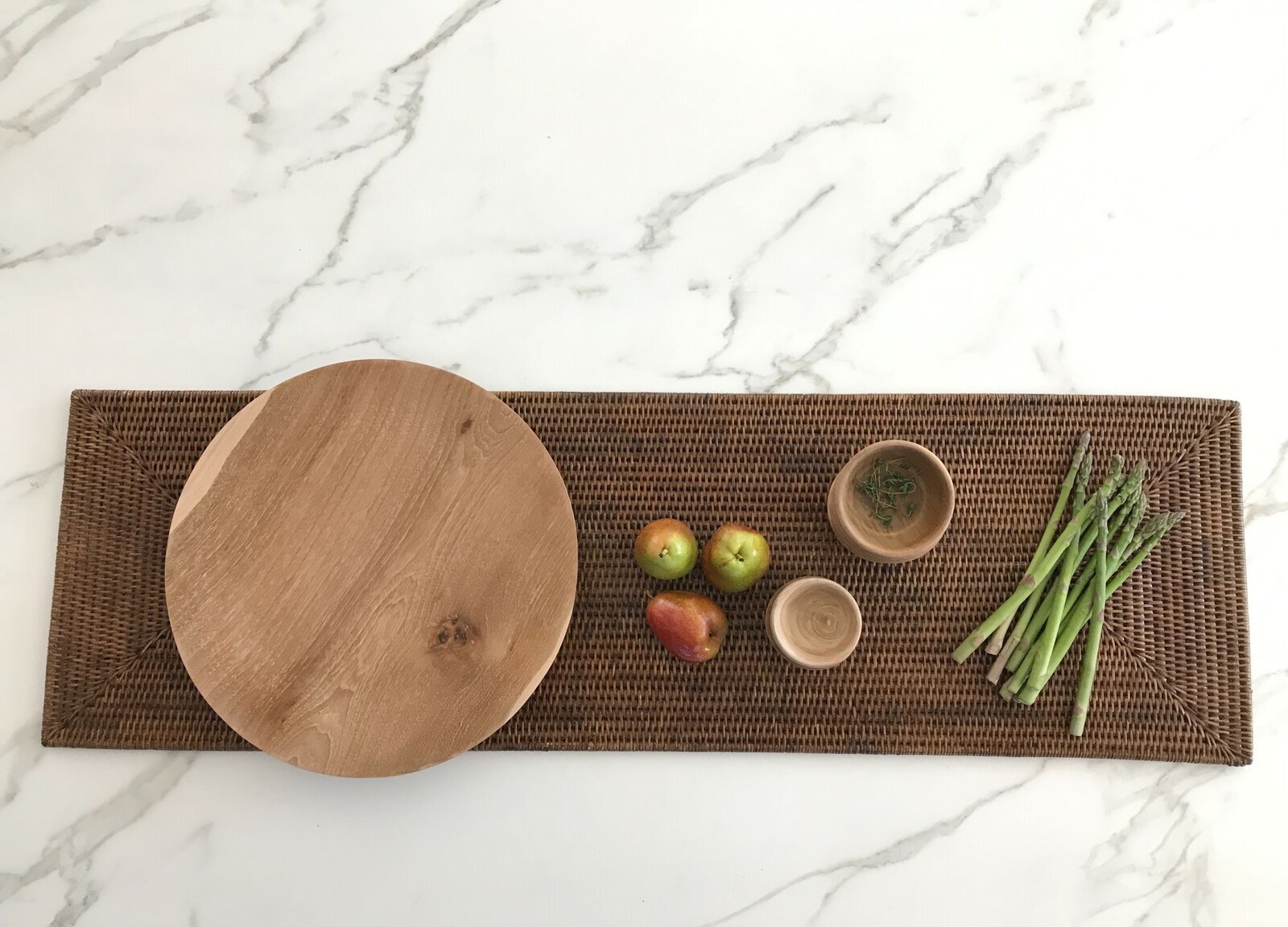 V860 Table Runner Satara